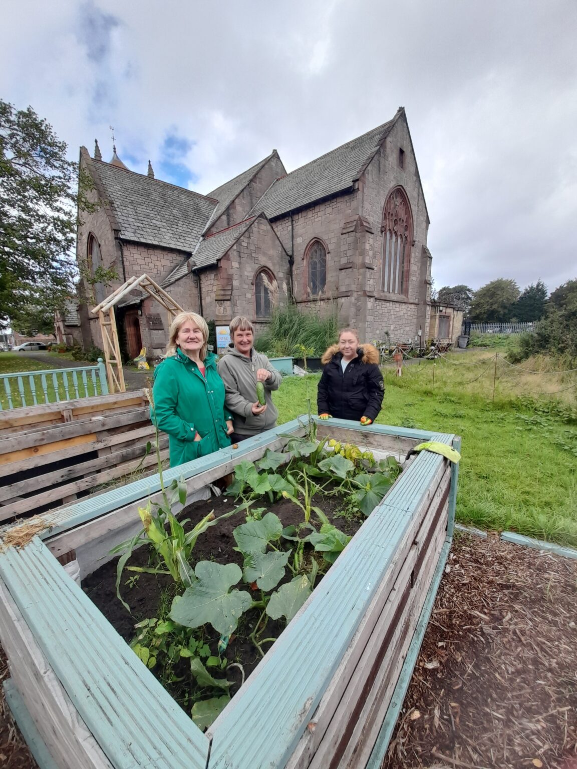 Community heroes going green for garden restoration - Zero Waste ...